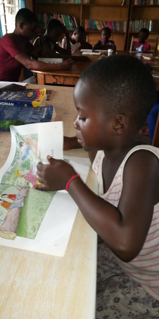 Sumbrungu community library visited by television reporter! – Friends ...