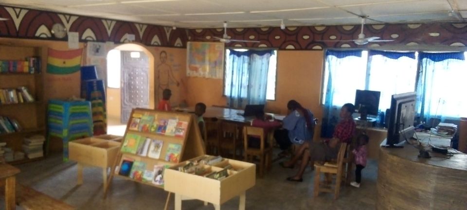Photos Sumbrungu Community Library, Ghana – Friends of African Village ...