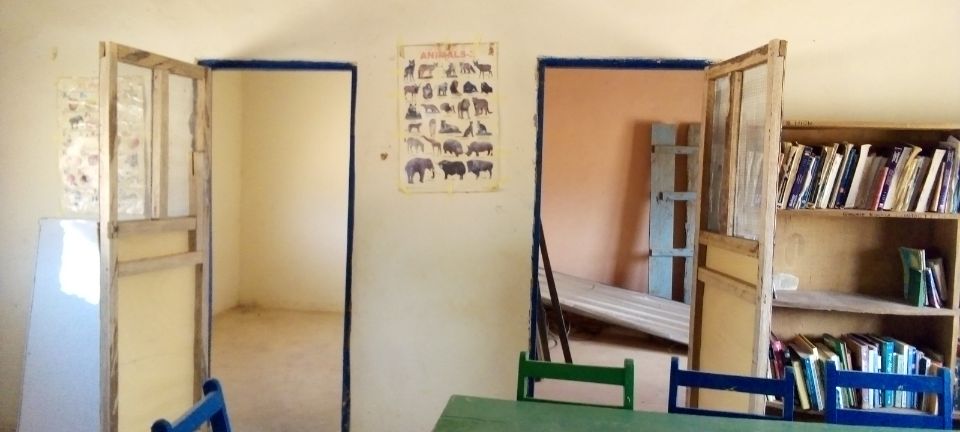 Photos of the Gowrie-Kunkua library in Ghana – Friends of African ...