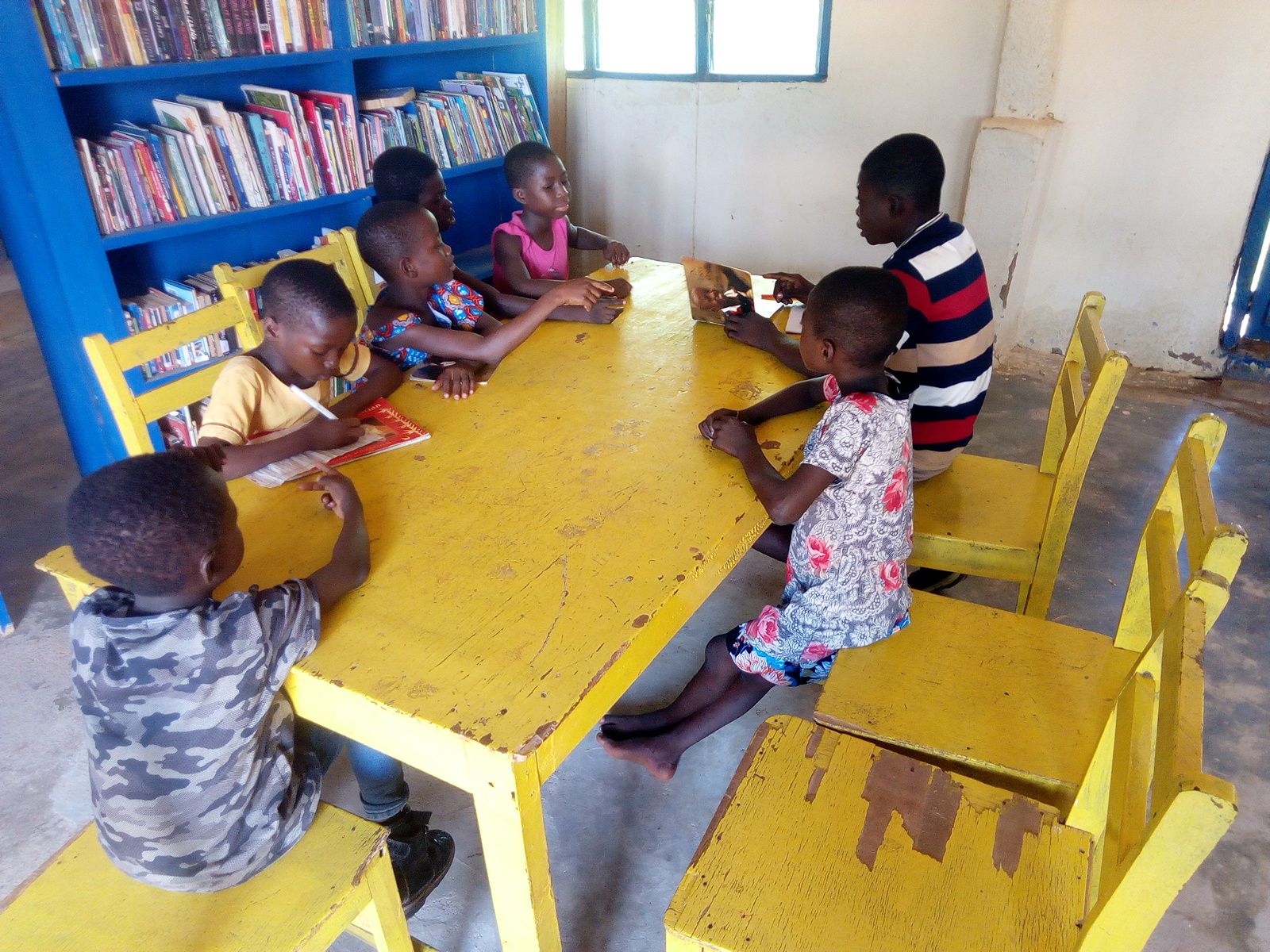 Photos from Gowrie-Kunkua community library – Friends of African ...