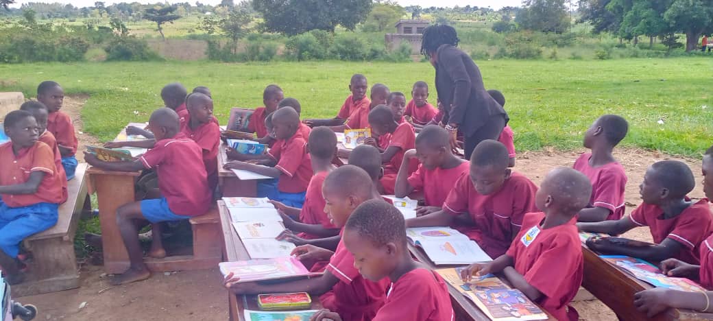 Busolwe community library in Uganda – Friends of African Village Libraries