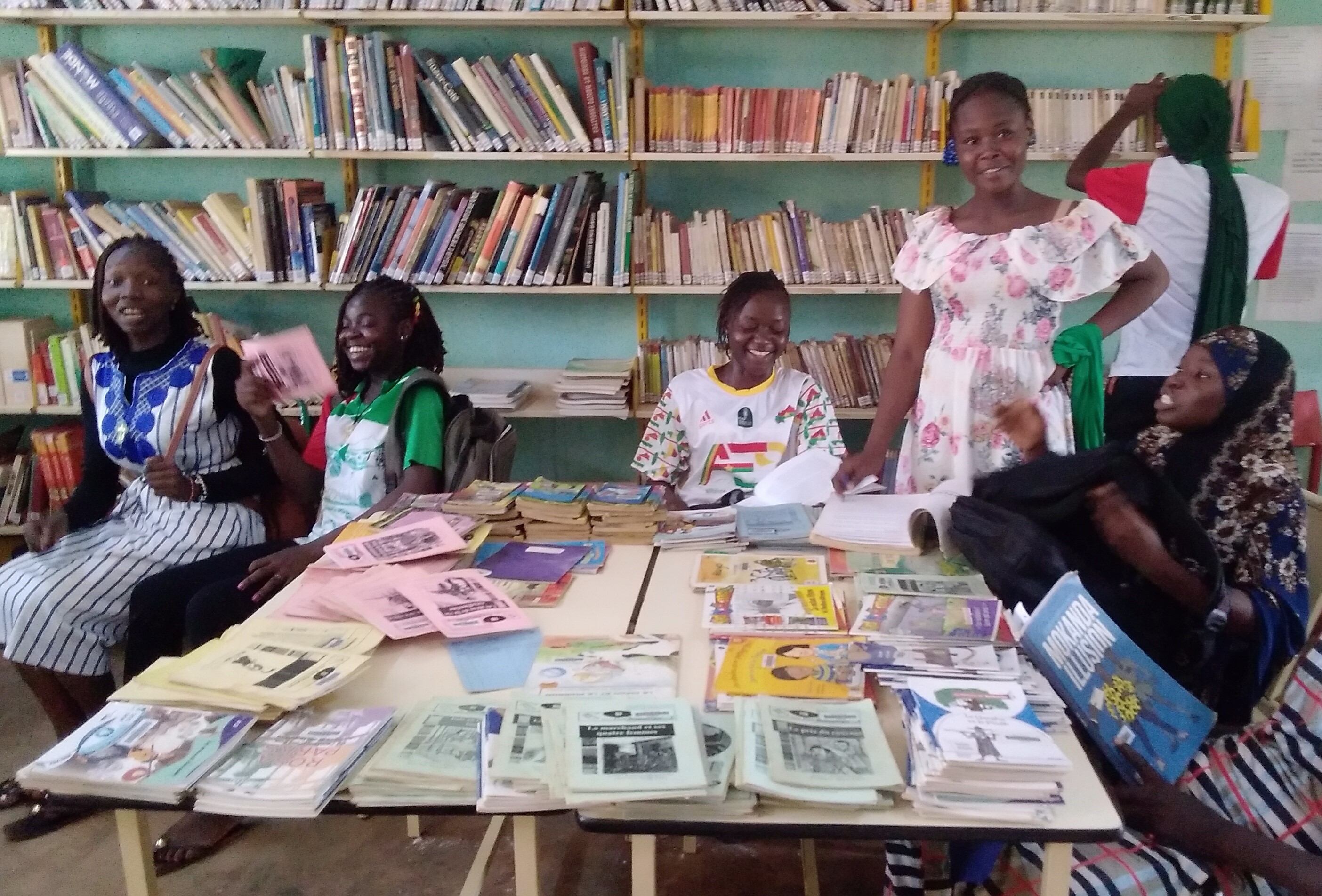 Organisation d’une séance de lecture à la bibliothèque de Kongoussi ...
