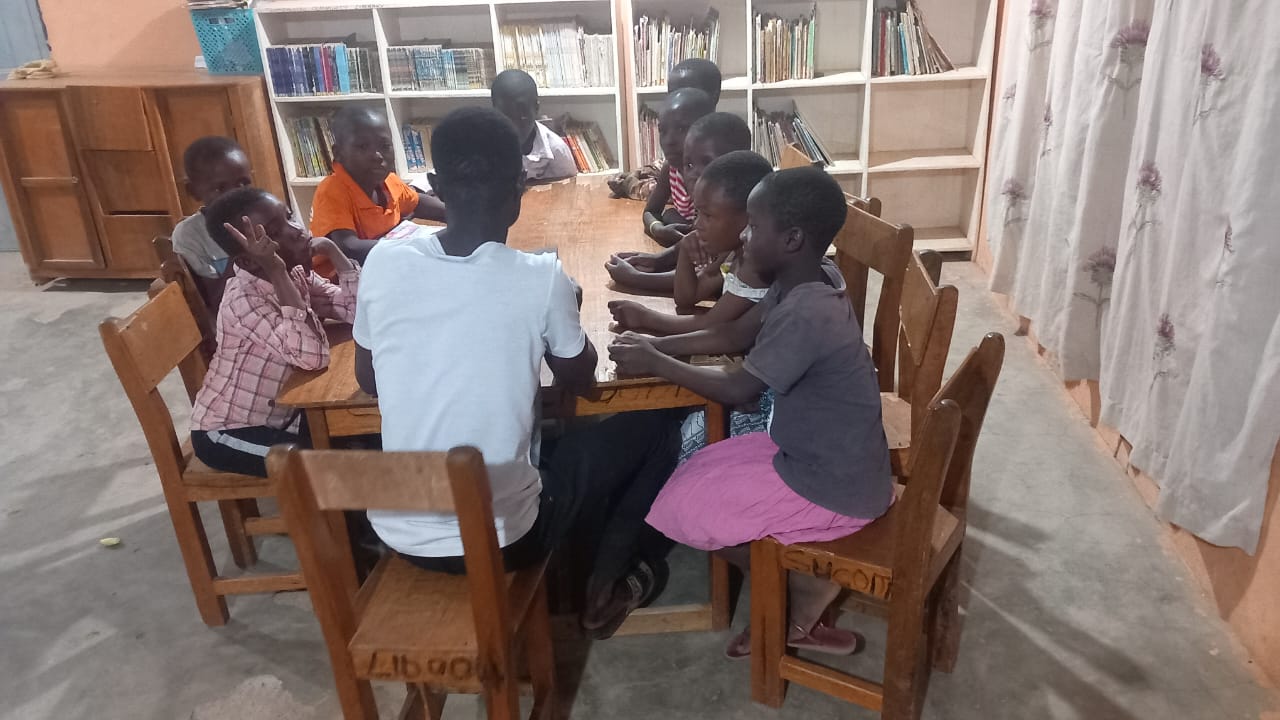 Night Session at Sumbrungu Community Library – Friends of African ...