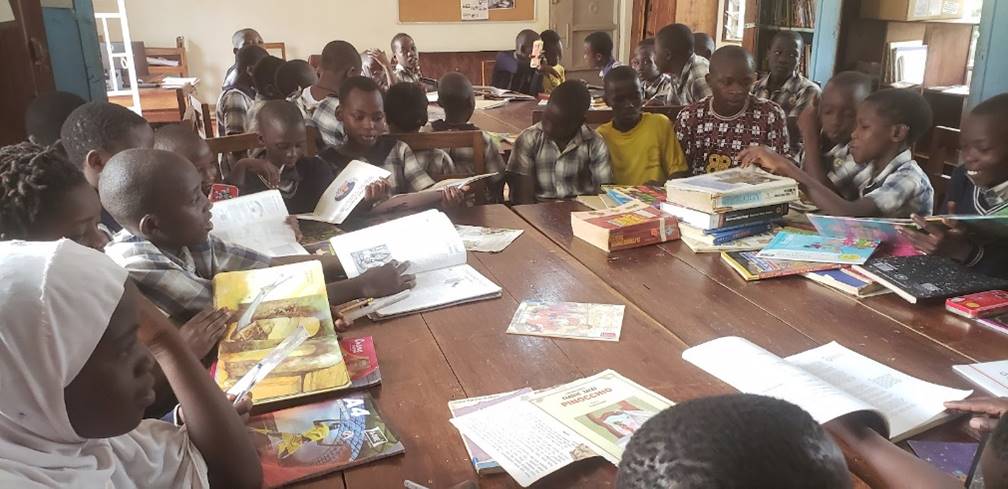 Kitengesa library in Uganda photos! – Friends of African Village Libraries