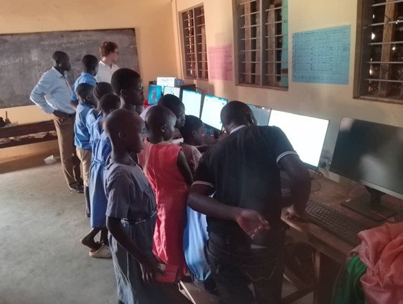 COLAU partners: Nakoola Primary School klibrary in Uganda – Friends of ...